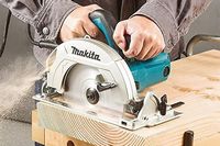 Les 5 (vraies) Meilleures Scies Circulaires Filaires en 2025